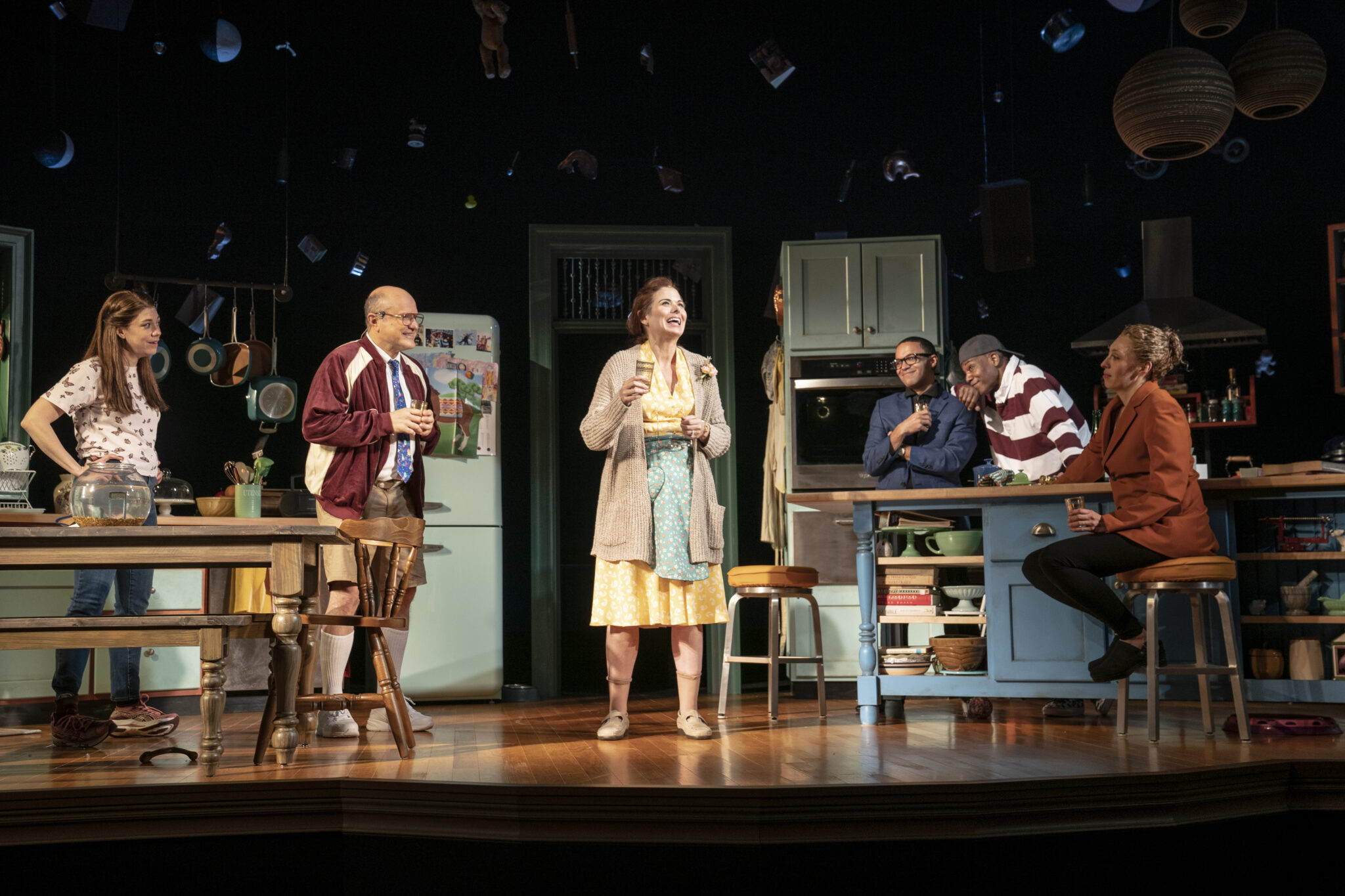 First Look: Debra Messing Returns to Broadway in Birthday Candles ...