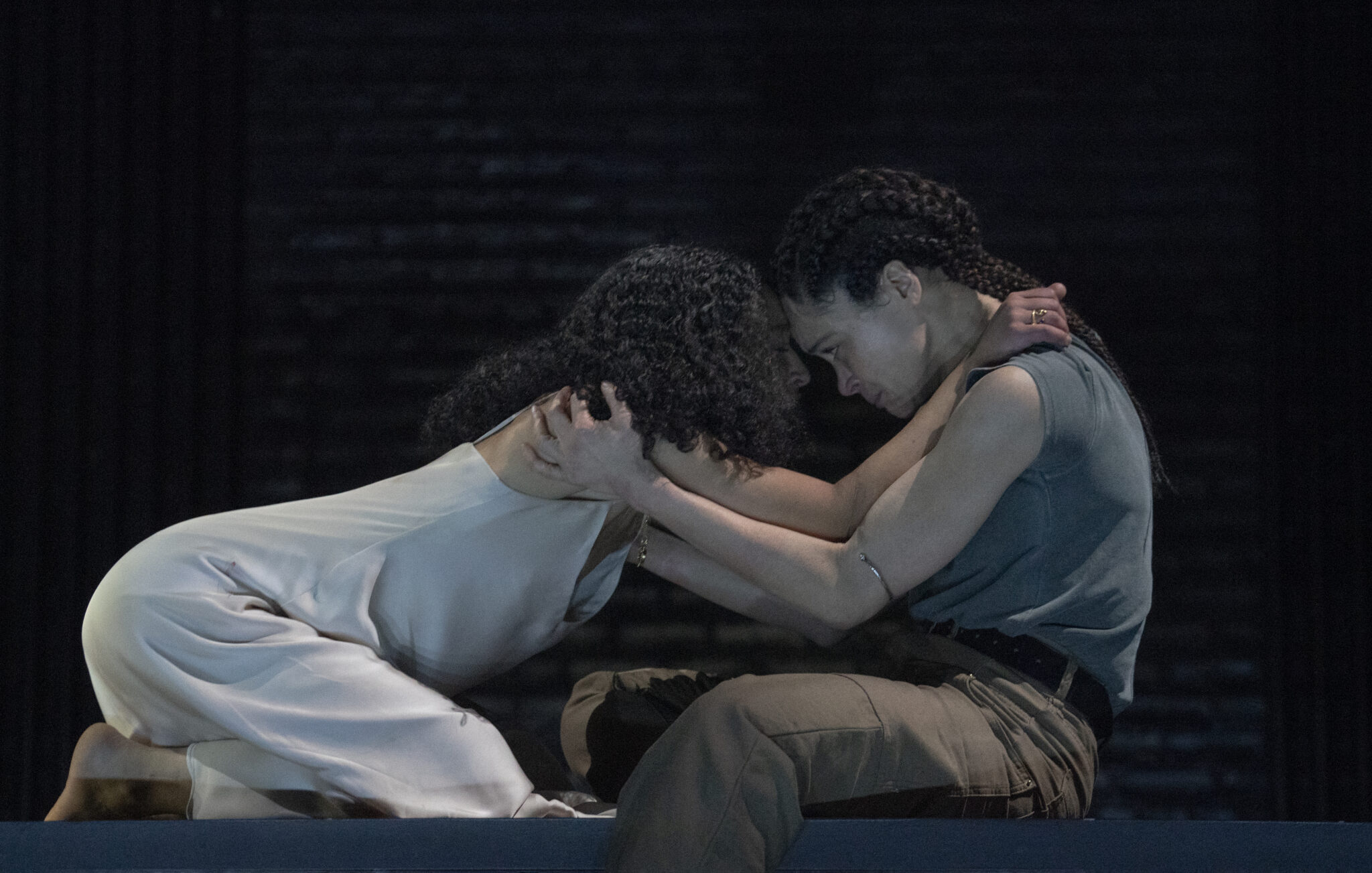 First Look: Macbeth Starring Daniel Craig and Ruth Negga on Broadway ...
