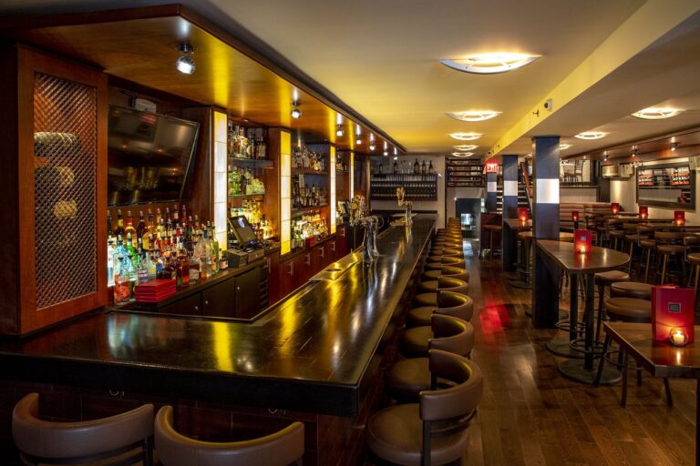 The Ultimate Broadway Drinks Guide | Broadway Direct