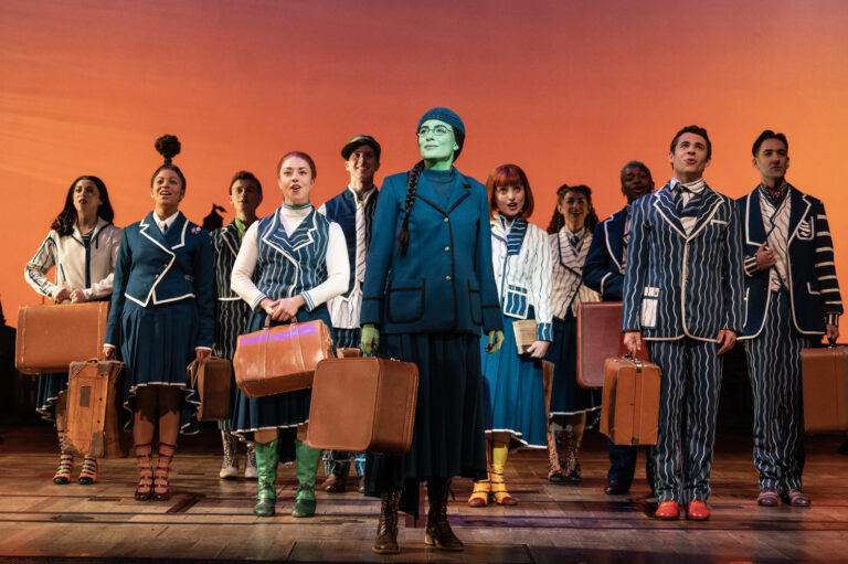 First Look: The 20th Anniversary Cast of Wicked on Broadway | Broadway ...