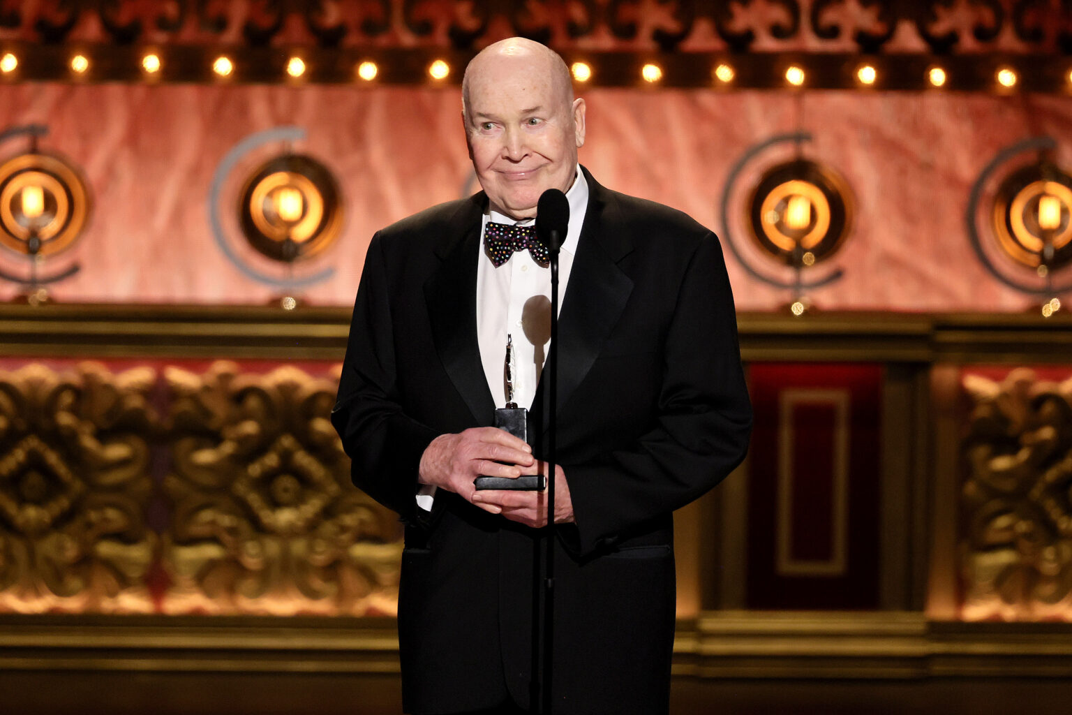 Jack O’Brien on Directing Two Entertainment Icons in The Roommate ...