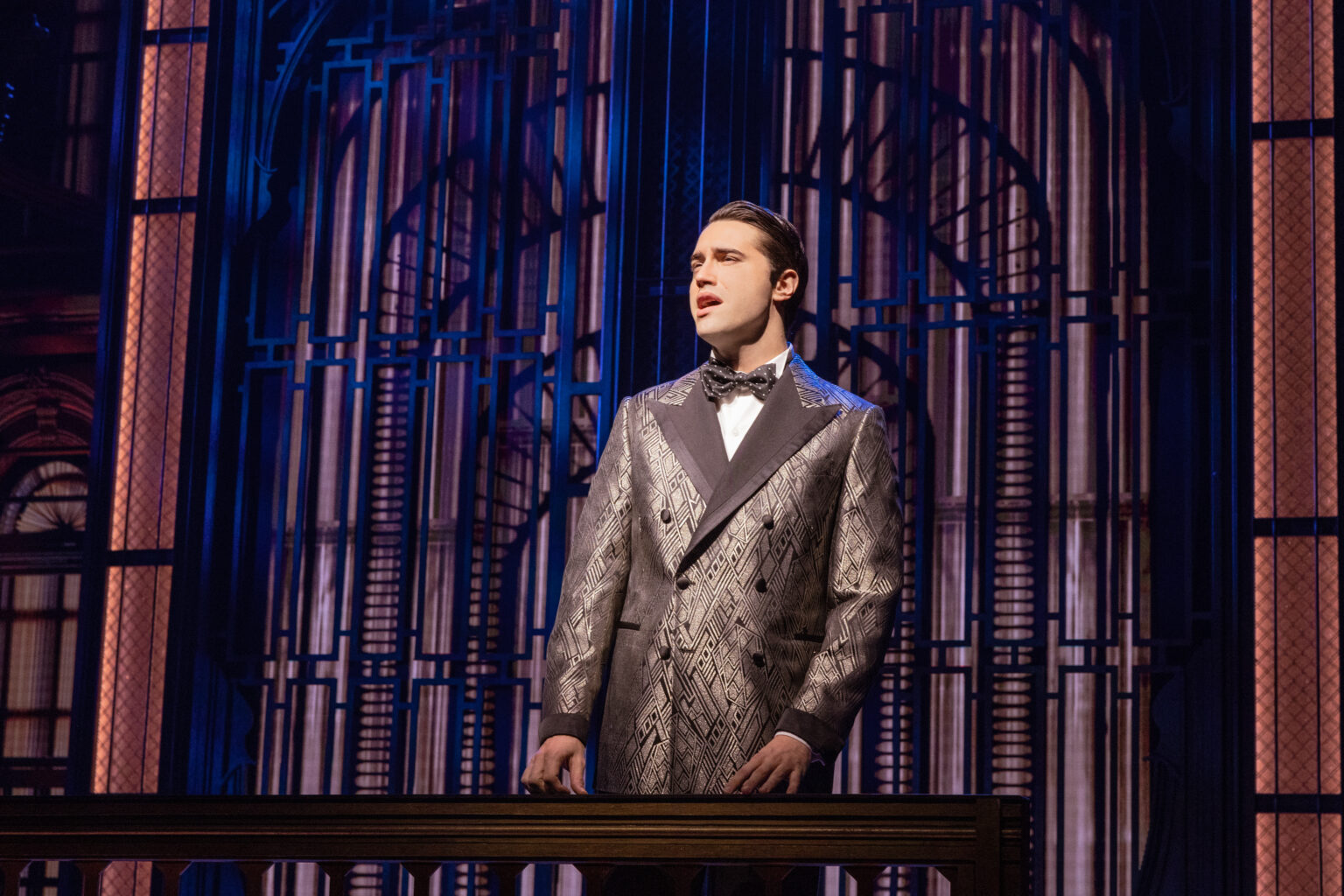 First Look: Ryan McCartan and Sarah Hyland Join The Great Gatsby ...