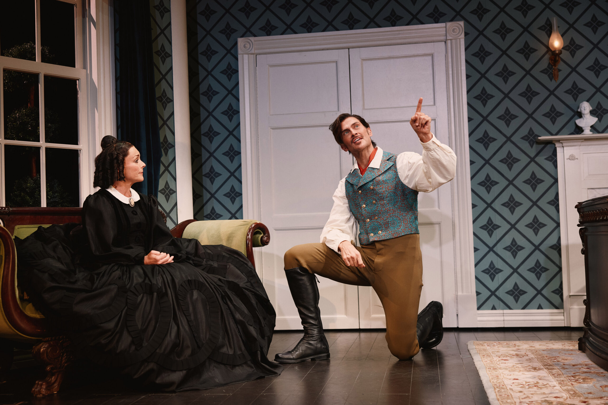 Friends Jane Krakowski and Cheyenne Jackson Talk All Things Oh, Mary ...